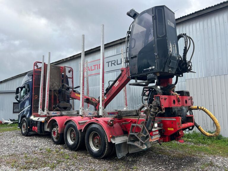 VOLVO FH16 750, 2014, 8x4 TIMBER TRUCK + HIAB CRANE · Baltictruck.ee
